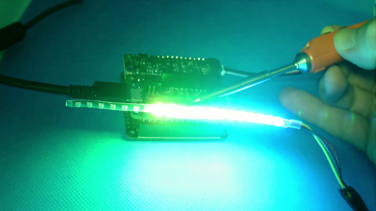 Feather nRF52840 & CircuitPython - Neopixel (WS2812) thermometer - YouTube