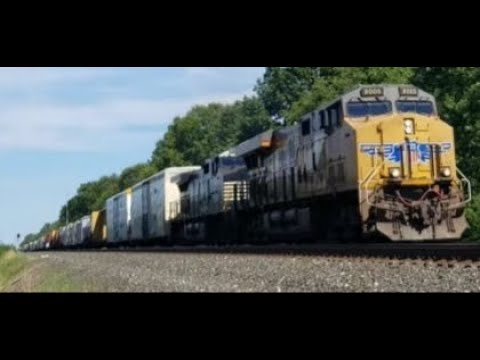 NS 31Q with UP 8005 Leading Cruising Through Lydick - YouTube