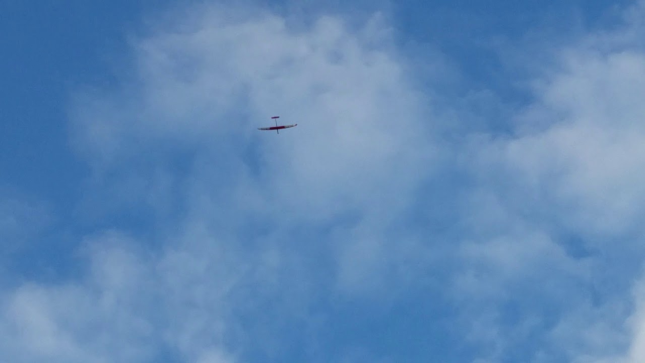 CLM Pro - F5J Element 3 electric sailplane launch - YouTube