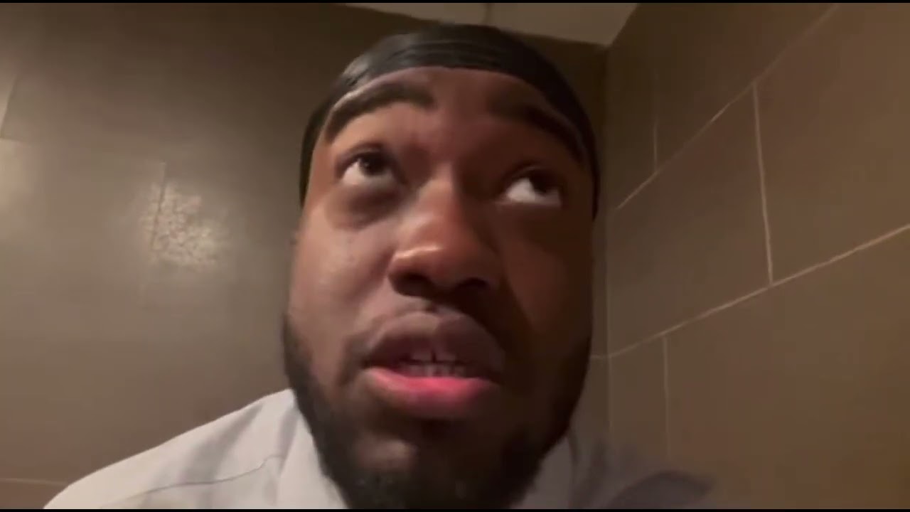 JiDion TERRORIZES the restroom at iHop AGAIN - YouTube