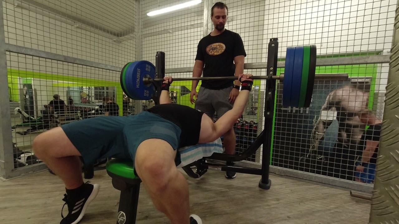 130Kg Bench Press NEW PR - YouTube