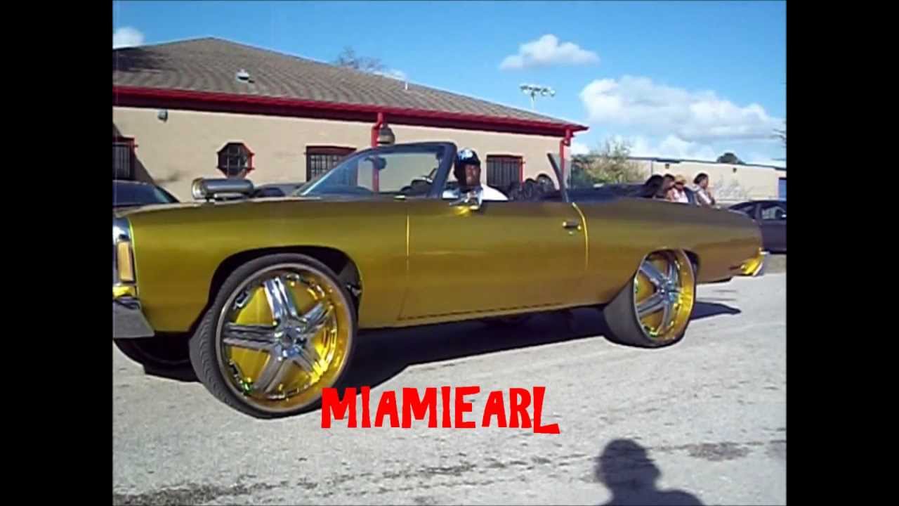 74' Vert on 28" DUB Delusion's and 2 Door Box Chevy on DUB Stashola ...