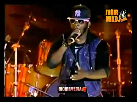 COMMANDANT KONE ZABRA - DJ ARAFAT CONCERT - DJ Arafat enflamme Dakar