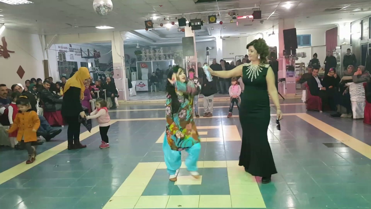 Turkish Wedding ☆ Esma Devi dance performance ☆ - YouTube