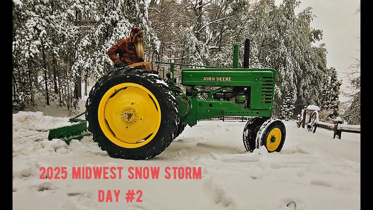 1/6/25 Midwest winter snow storm day 2. Stay strong midwesterners ...
