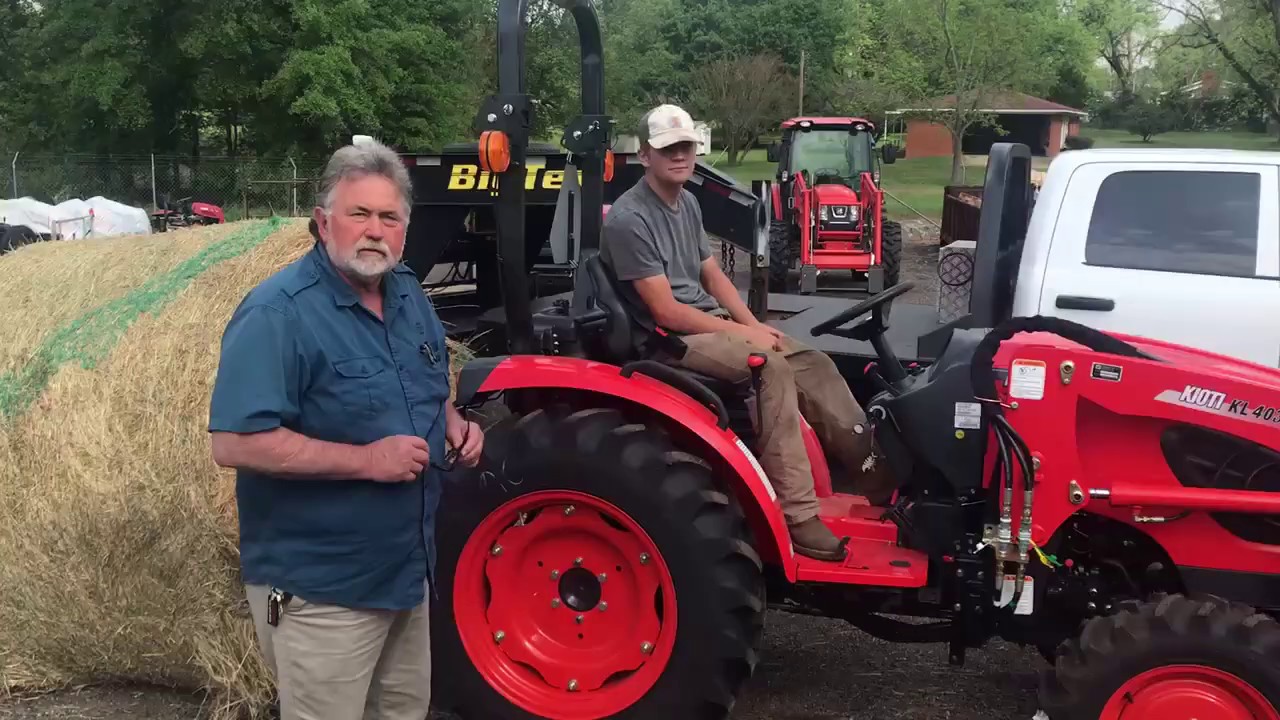 Kioti CK2610 Hydraulic Display - YouTube