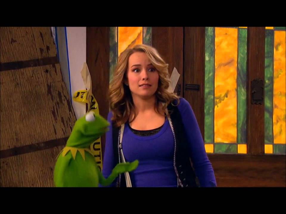 Good Luck Charlie - Dream House - Sneak Peek - YouTube