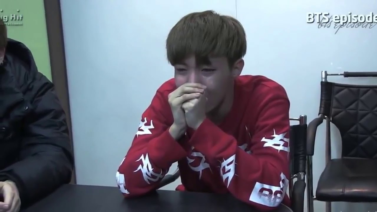 J Hope crying moment [READ DESCRIPTION] - YouTube
