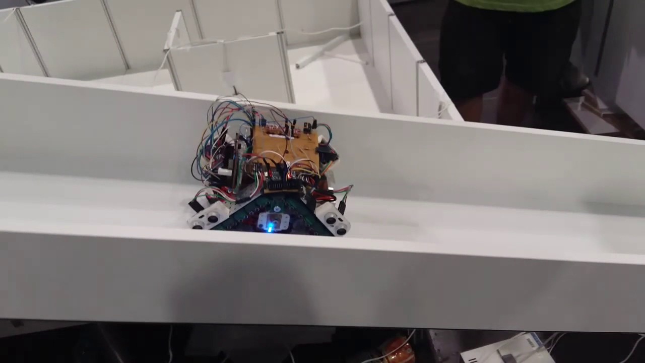 Rescue maze - Robocup Leipzing 2016 - Equipo Argentino - YouTube