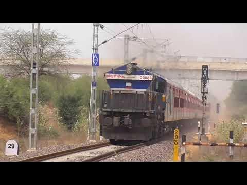 12404 Bikaner - Prayagraj Superfast Express behind BGKT LHF EMD WDP-4B 20087 - YouTube