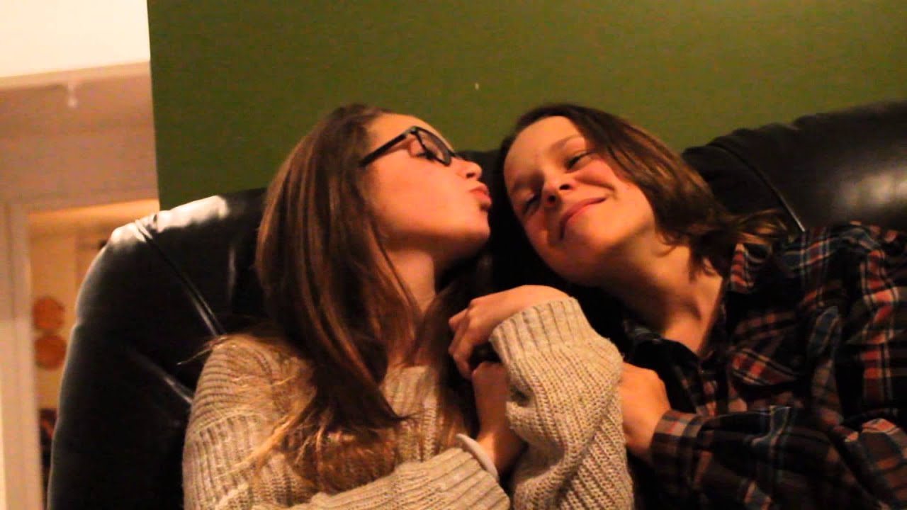 Les Filles Youtube