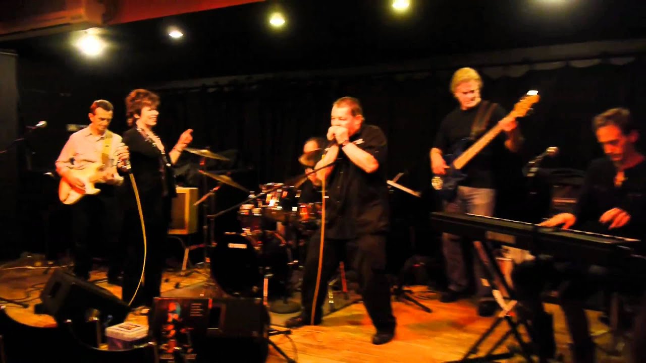 Debbie Giles & Midnight Train - Wait On Time - feat: Alan Glen - YouTube