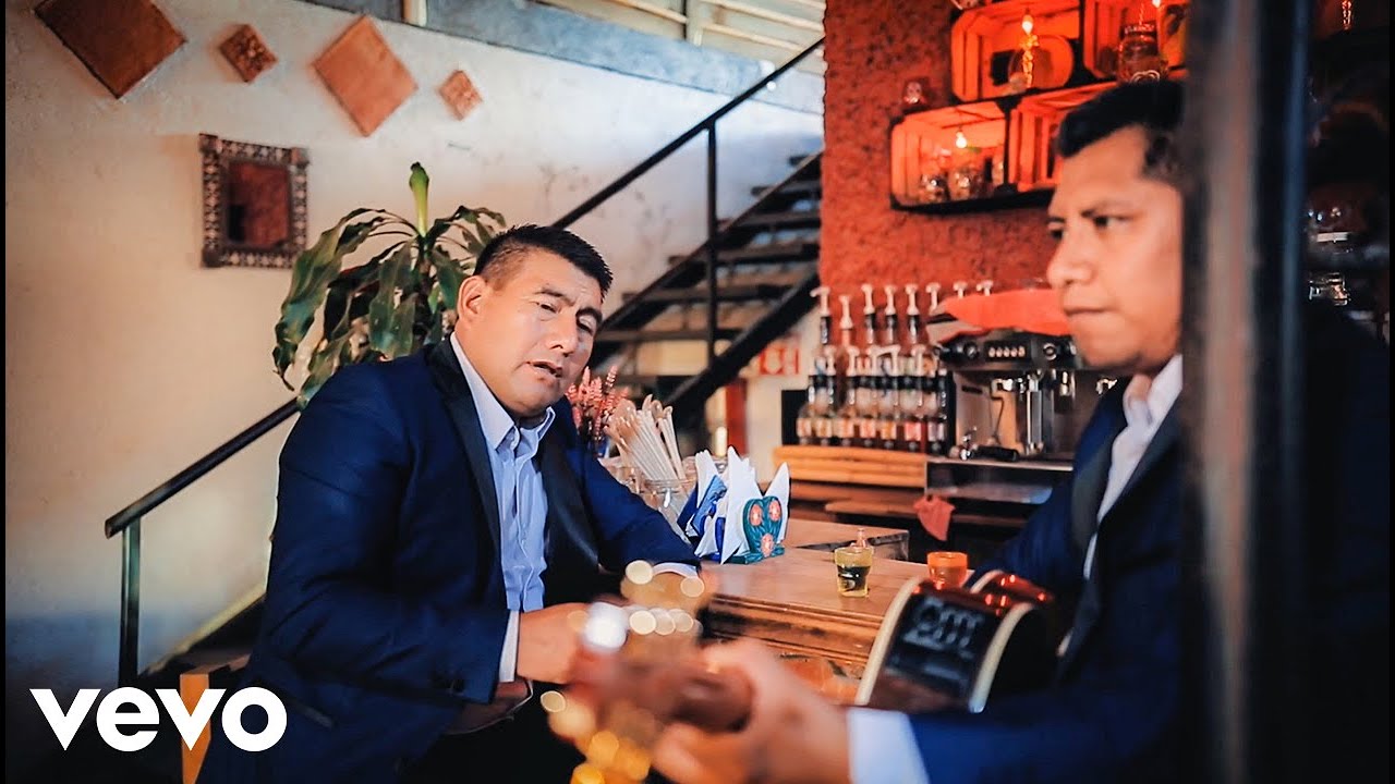 Grupo Soberano De Tierra Mixteca / Prieta Linda - VideoClip Oficial ...