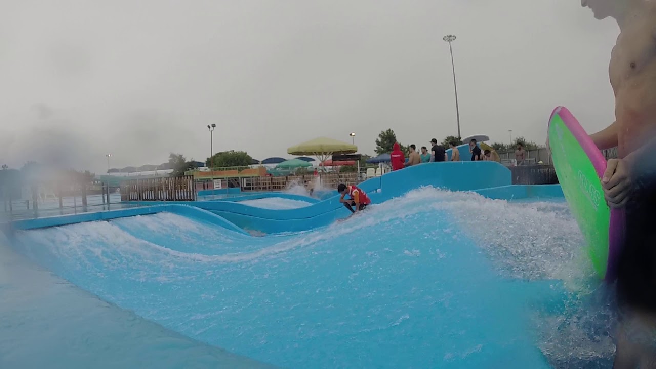 FlowRider Retro Wave at Six Flags Hurricane Harbor Texas Surf Machine ...