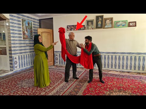 The shopkeeper's fatherly advice to Amina during Sajjad's divorce