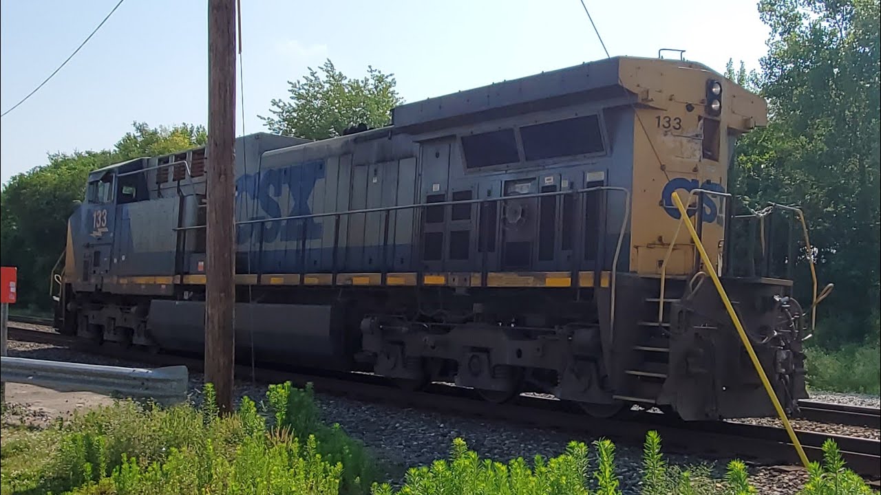 CSX 133 Light Engine Move Eastbound Terre Haute, IN - YouTube