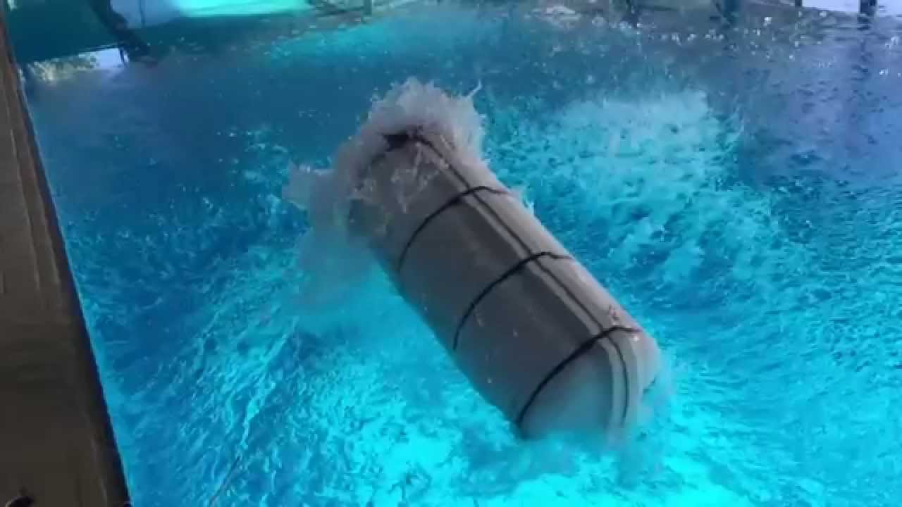 The opening (inflating) of a Liferaft for 6 person - YouTube