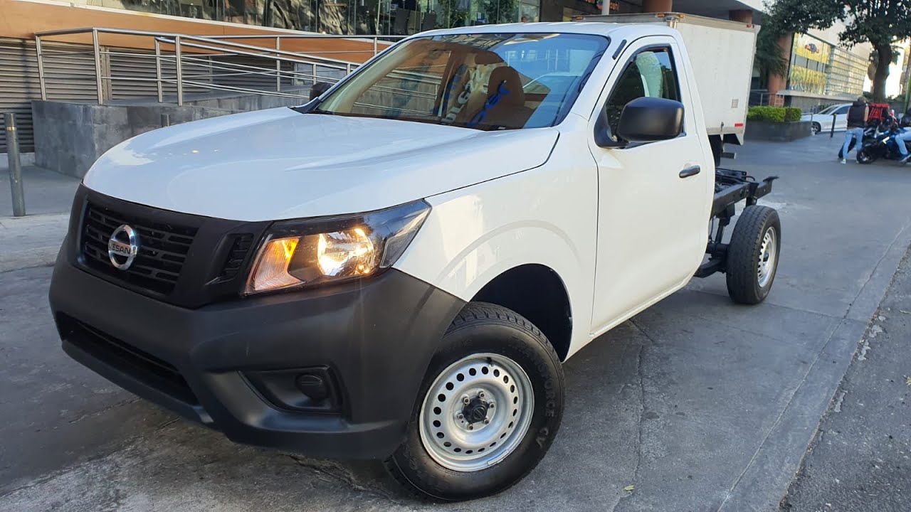 Venta de Np300 chasis 2018 por GRUPO FLOCAR - YouTube