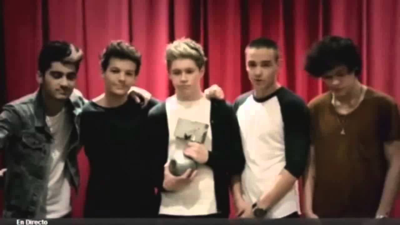 One Direction Won Best New & Biggest Fans At The EMAs! (2012) - YouTube