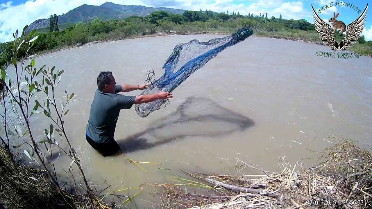 PESCA CON ATARRAYA RIO CAUDALOSO - YouTube
