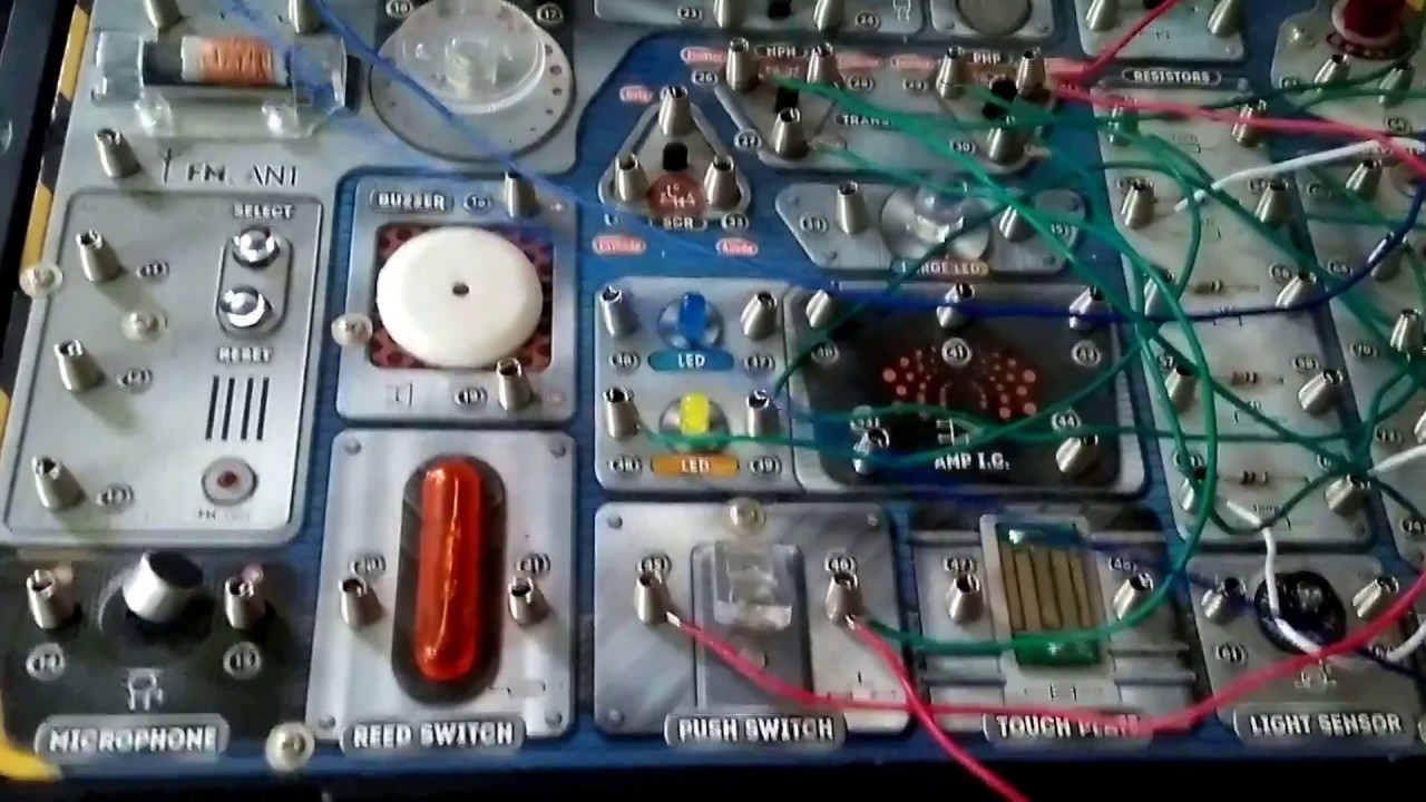 Metronome with flashing LED fading quickly at the end | Experiment 85 ...