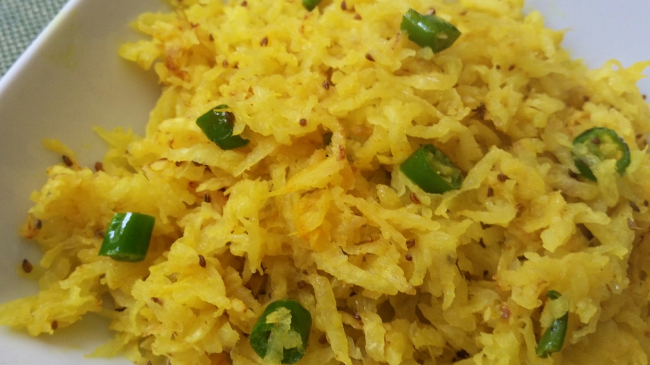 MOOLI KE LACHHE KI RAJASTHANI SABJI - YouTube