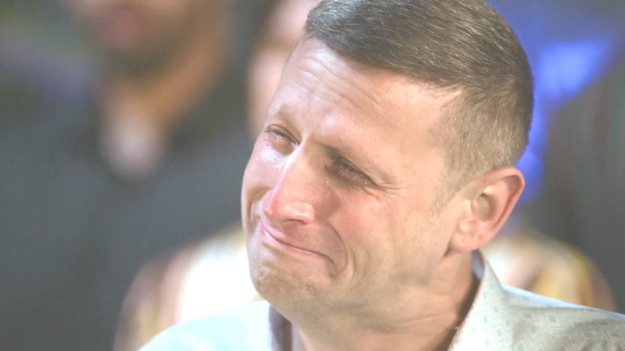 Tim Robinson moments that are humorous - YouTube
