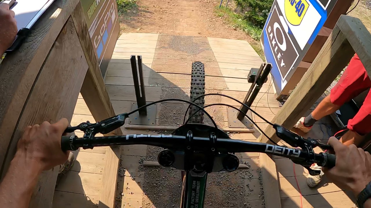 Snowshoe World Cup race one track - YouTube