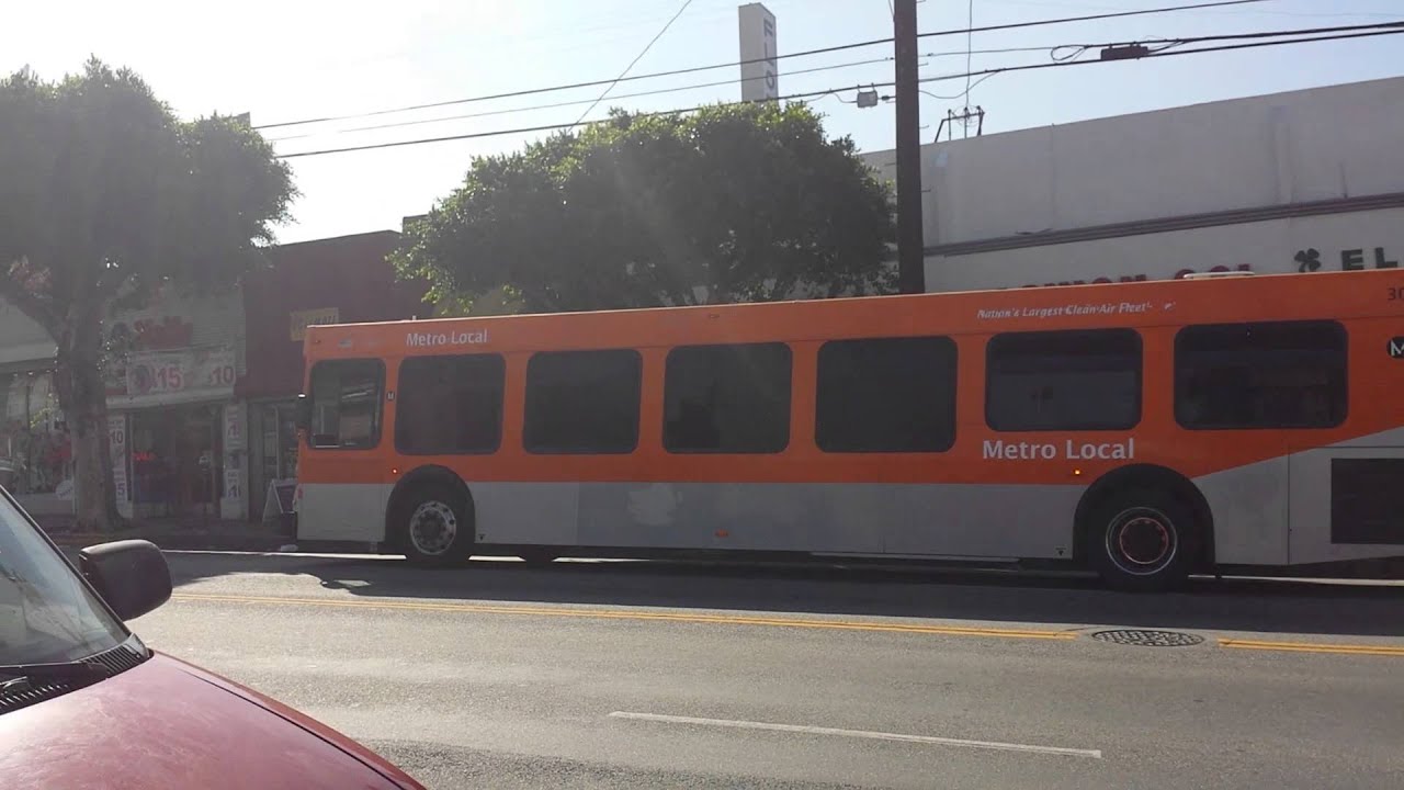 Ex LACMTA New Flyer D40lf #3016 at Cesar Chavez Av - YouTube