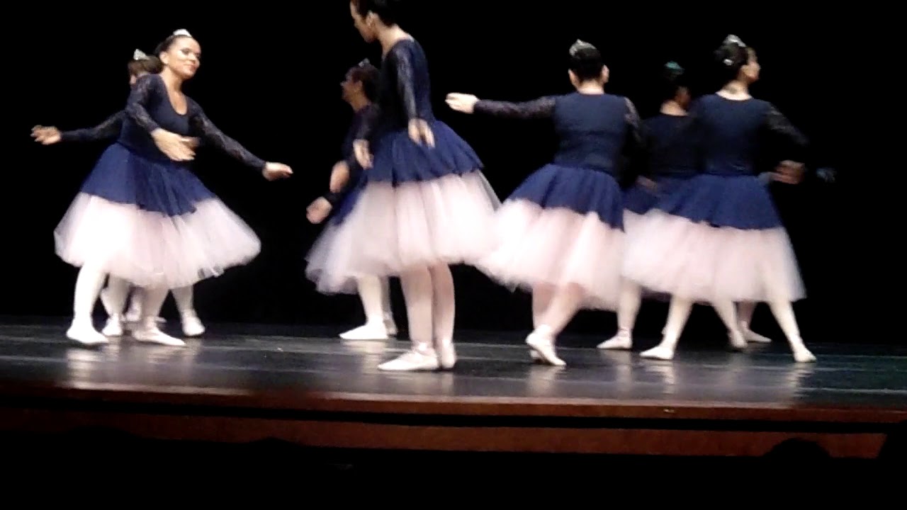 Ballet adulto Danúbio Azul 2017 - YouTube