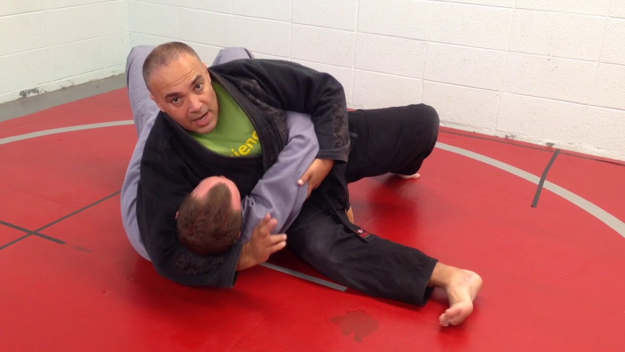 LOSING SCARF HOLD? USE YOUR HEAD! - YouTube