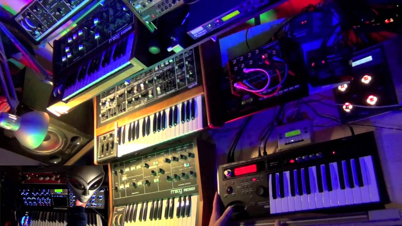 moog machine - YouTube