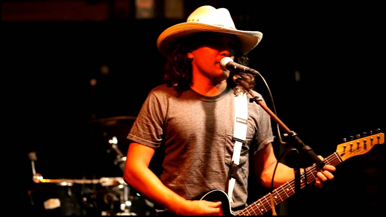 Simon J-Open Mic Night Executive Surf Club Corpus Christi Texas - YouTube