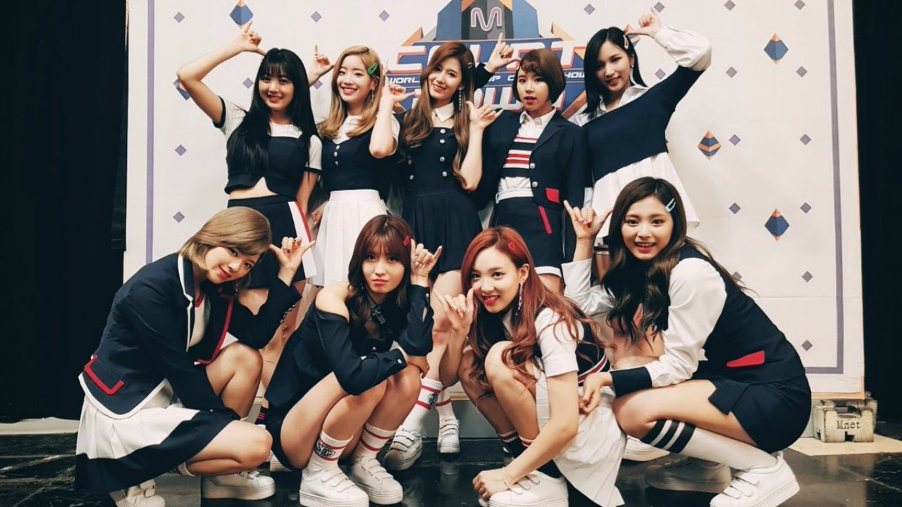 How To Go To A Music Show With TWICE - YouTube