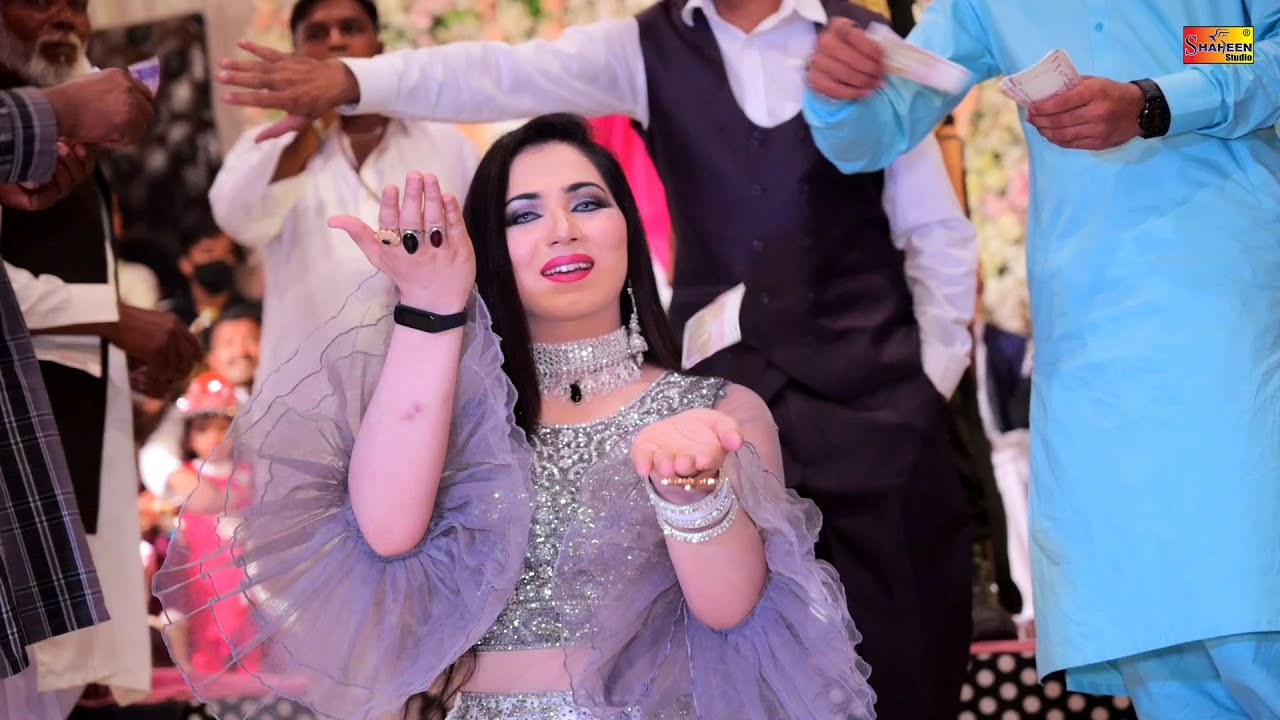 Wafa Mangsi Wafa Desan | Mehak Malik | Wedding Show Dance | Shaheen ...