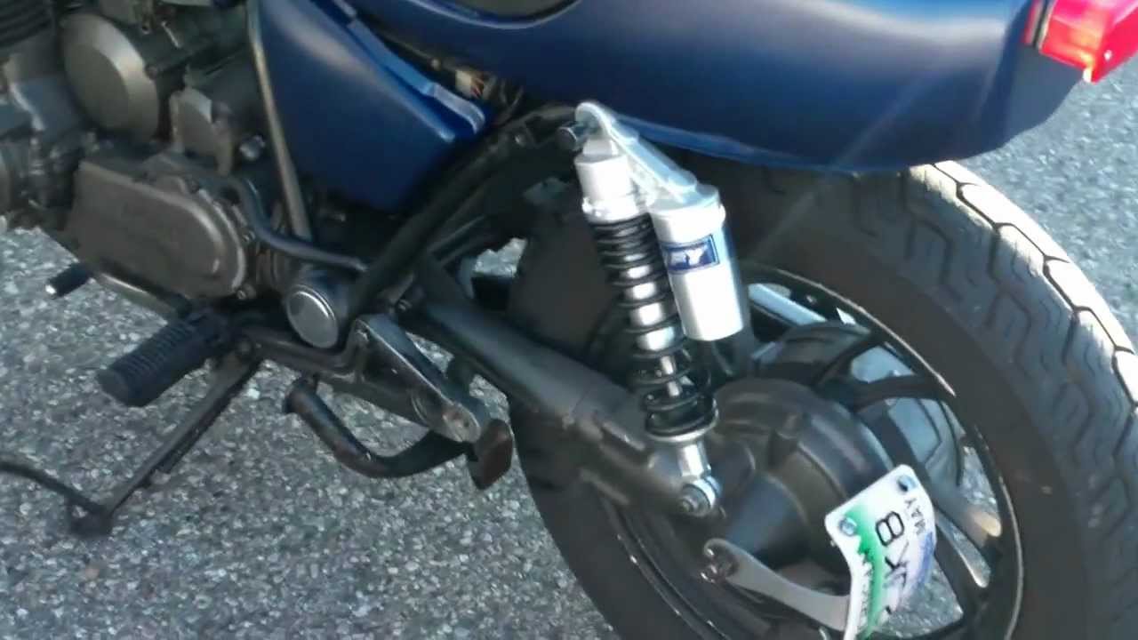81 Yamaha XJ650 Maxim Cafe Racer - YouTube