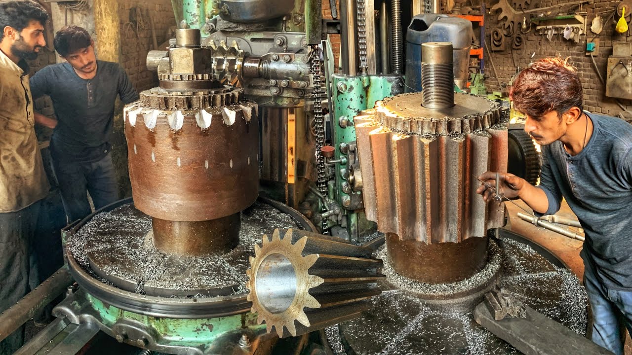 Amazing Manufacturing Large Machindry Pinion & Gear Wheel Making ...