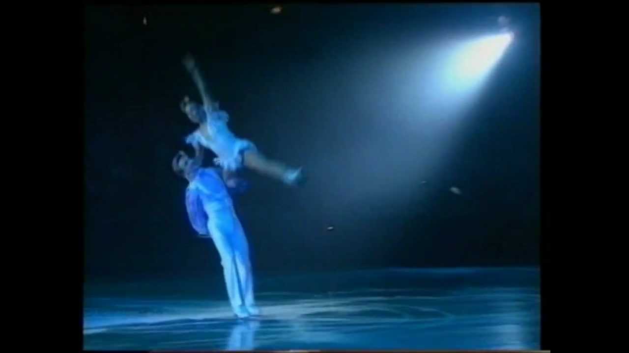 Torvill and Dean - Dance of the Tumblers (Snow Maiden) - YouTube