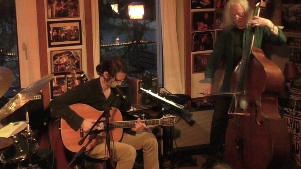 Kuboaa (ehemals Moodswings) –ZweiteAcousticSession im Brohmers0 - YouTube