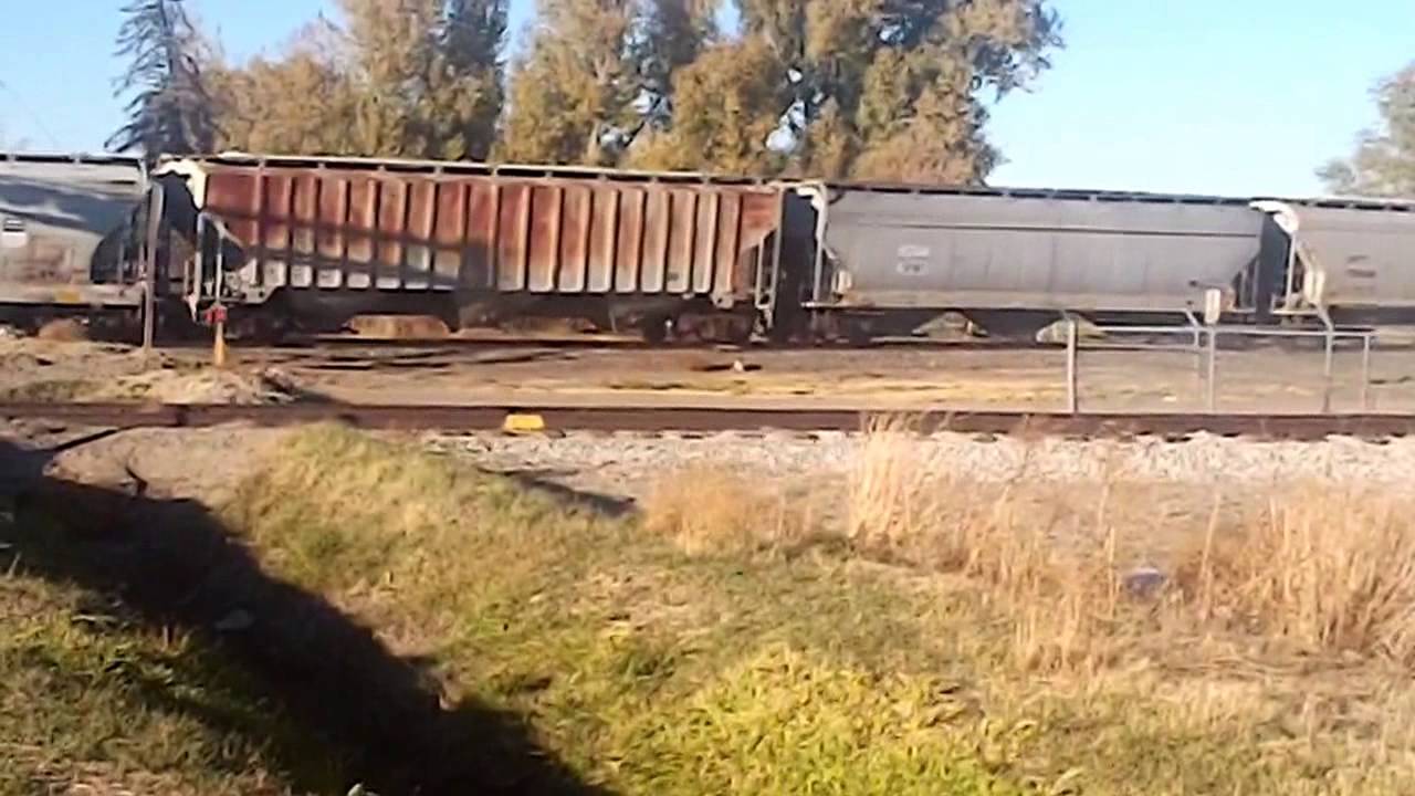 The Union Pacific RailRoad "corn" Train In Burley, Idaho. - YouTube