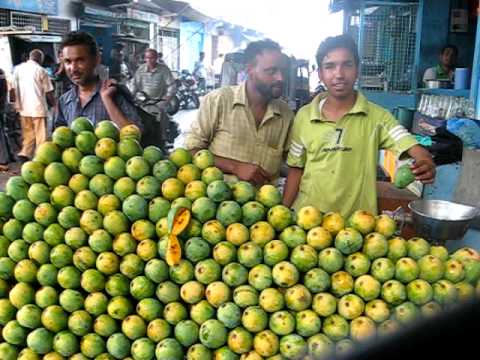 Look At All Those Mangos! Haldwani Fruit Seller India - YouTube