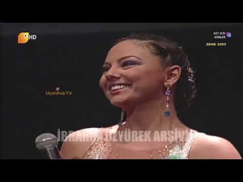 Ebru Gündeş - Mini