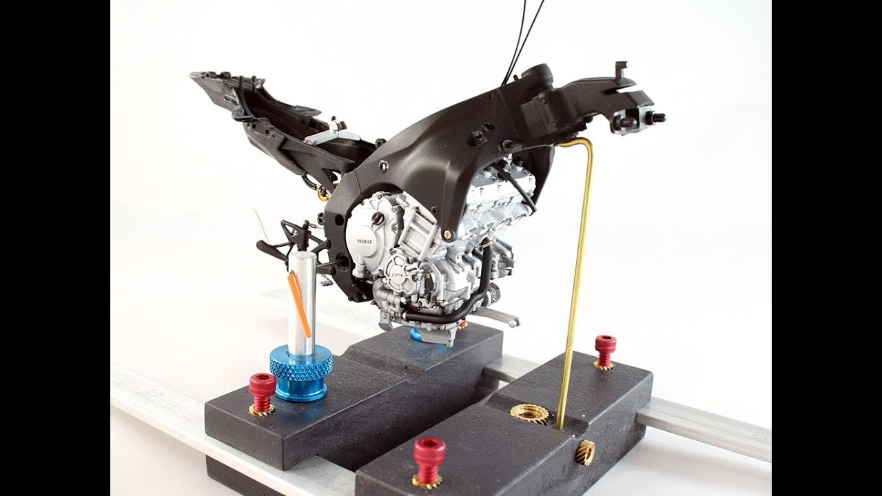 Tamiya Yamaha YZF-R1M 1:12 - Part 3 - Building the Frame - YouTube