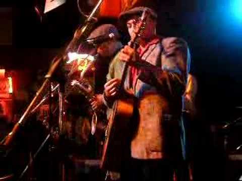 rusty pinto doing cover baby please dont go - lil gizelle - YouTube