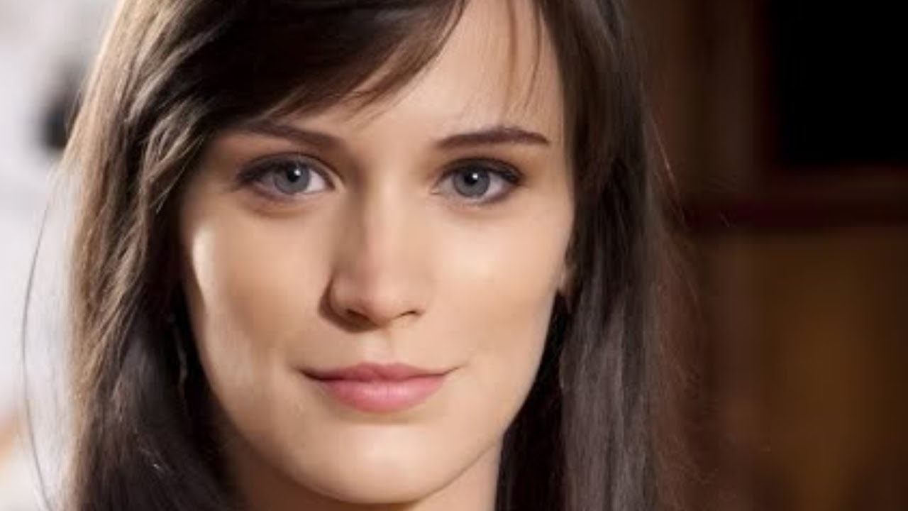 BIANCA BIN REVELA SEU PODER EM CLIQUE OUSADO E IMPRESSIONA OS FÃS COM SUA BELEZA! - YouTube