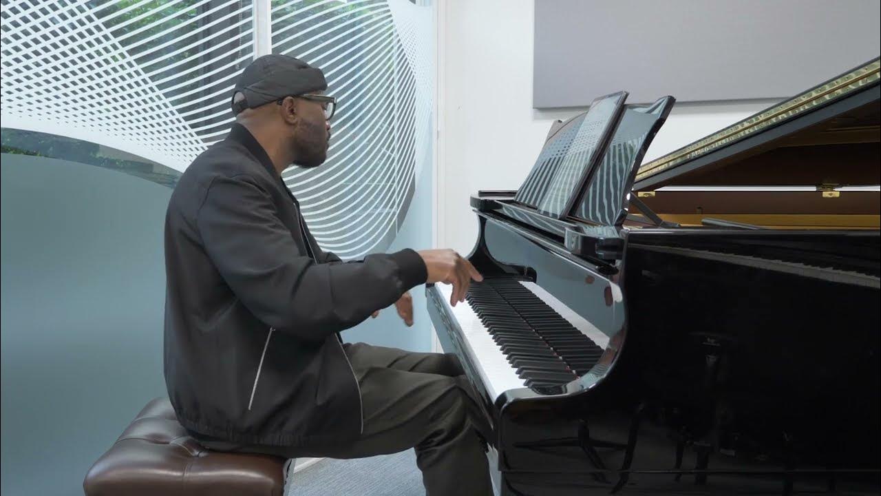 Virginia Hall, Shruthi Rajasekar | Grade 1 Piano syllabuses 2023 & 2024, played by Alexis ...