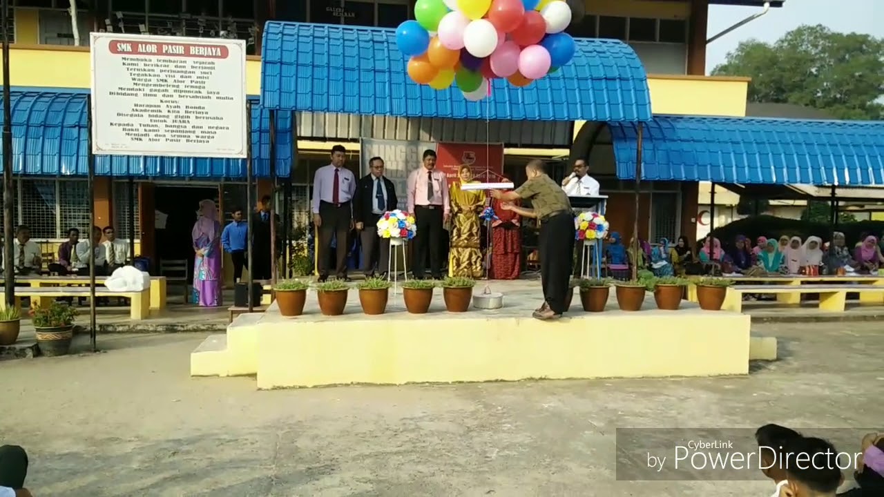 Gimik Minggu Bahasa SMKAP part 2 - YouTube