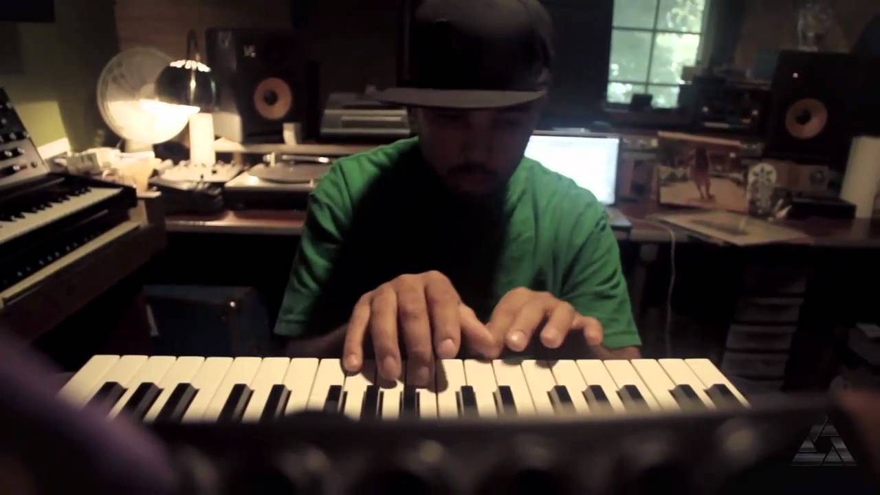 Computer Jay “Electric Frontier” - YouTube