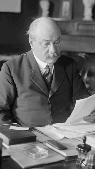 American Nobel Peace Prize: Nicholas Murray Butler (1931) - YouTube