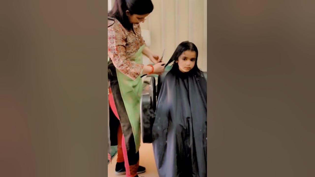 बेटी की बाल काट दिए Hair Cutting My Daughter Long Hair Viralvideo